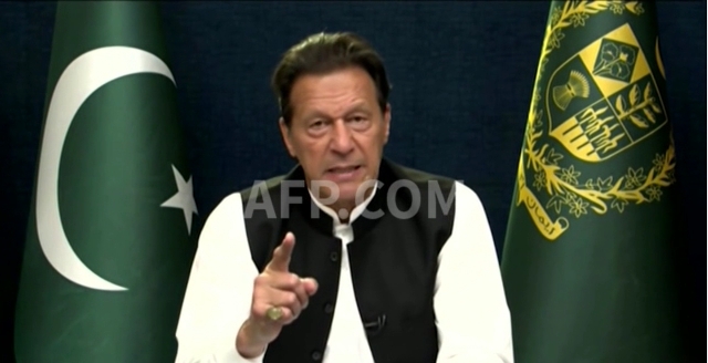 ‘ข่าน’ พ้นหน้าที่นายกฯปากีสถาน หลังถูกโหวตไม่ไว้วางใจ | TOPNEWS