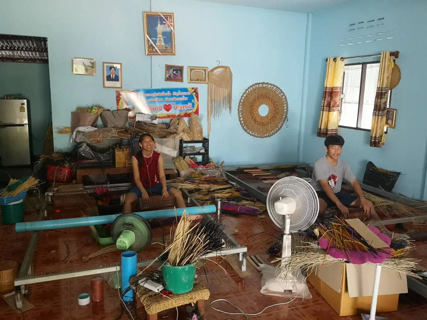 สุดปัง กระเป๋าเสื่อกกนครพนม โกอินเตอร์ สู่เวทีระดับสากล APEC 2022 | TOPNEWS