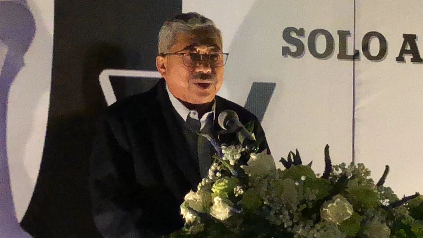 หม่อมเจ้าฑิฆัมพร ยุคล เสด็จเปิดงานนิทรรศการ SOLO ART Exhibition 70 ปี ...