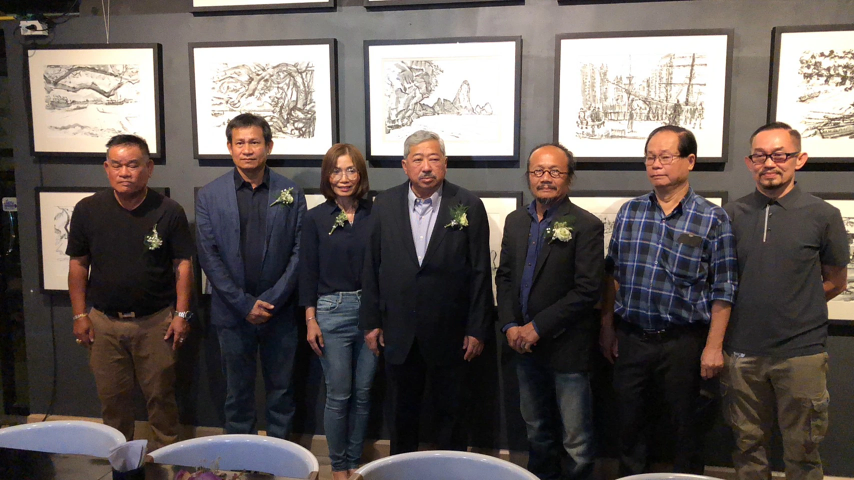 หม่อมเจ้าฑิฆัมพร ยุคล เสด็จเปิดงานนิทรรศการ SOLO ART Exhibition 70 ปี ...