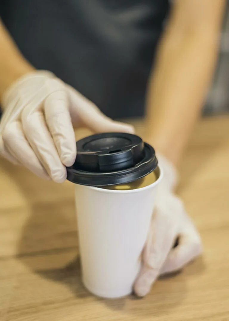 ดังกิ้น ยอมจ่าย จบคดีกาแฟร้อนหกใส่ ยายมะกันรับ 108 ล้านบาท