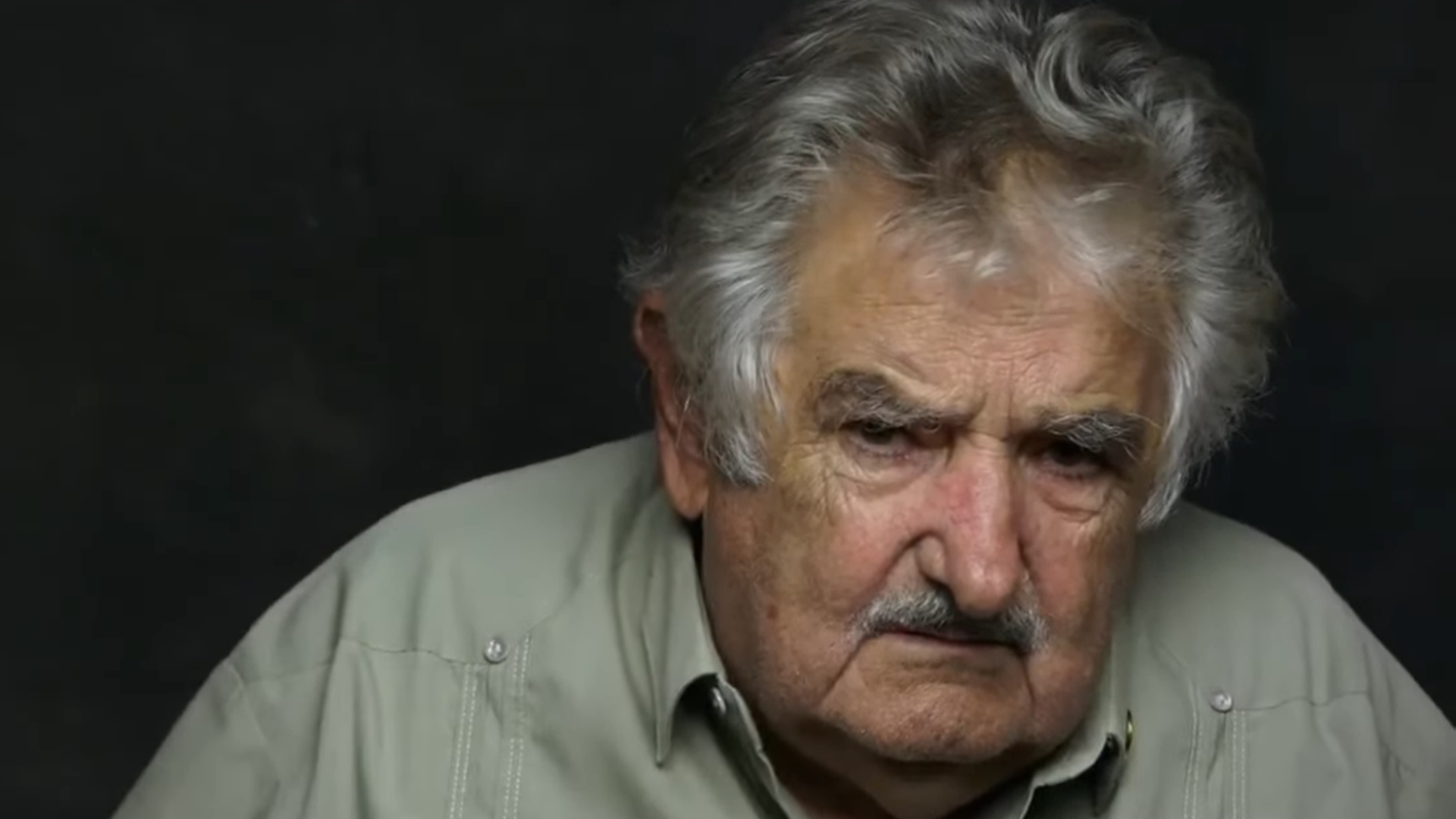 สิ้น โฆเซ่ มูคีกา ผู้นำจนสุดในโลก | TOPNEWS