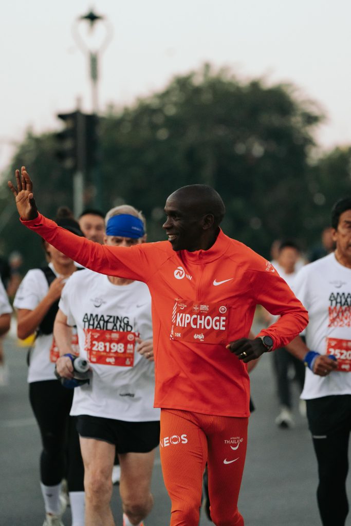 การแข่งขันวิ่งมาราธอนในเมืองหลวง (World Capital Marathon Series) รายการ ...